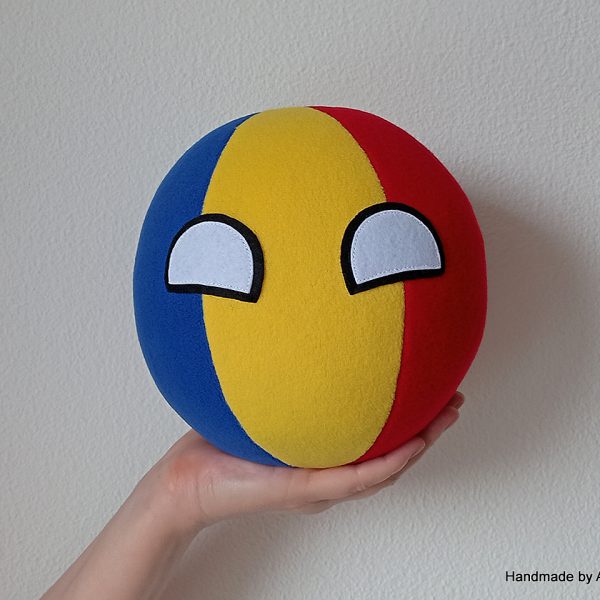 Romaniaball (Romenia) – Handmade by Anna Fortune